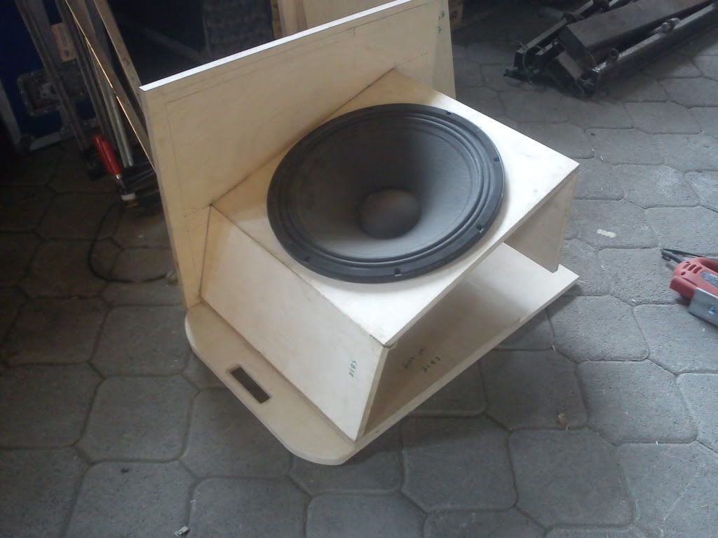 new sb18 built pics.. - Speakerplans.com Forums